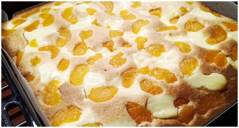 Litá buchta s tvarohem a mandarinky