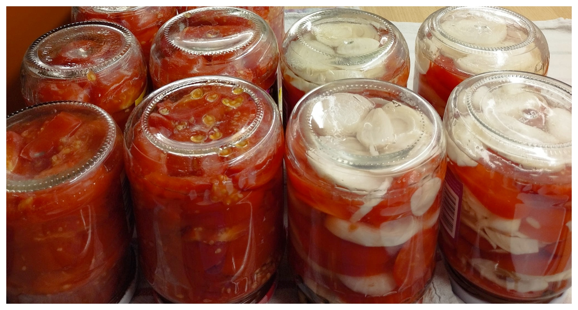 Rajčata ve vlastní šťávě nebo s cibulí - skvělé způsoby, jak využít ...