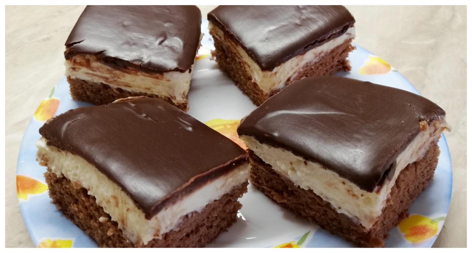 Božské domácí Míša řezy: Tradiční recept na nejoblíbenější tvarohový ...
