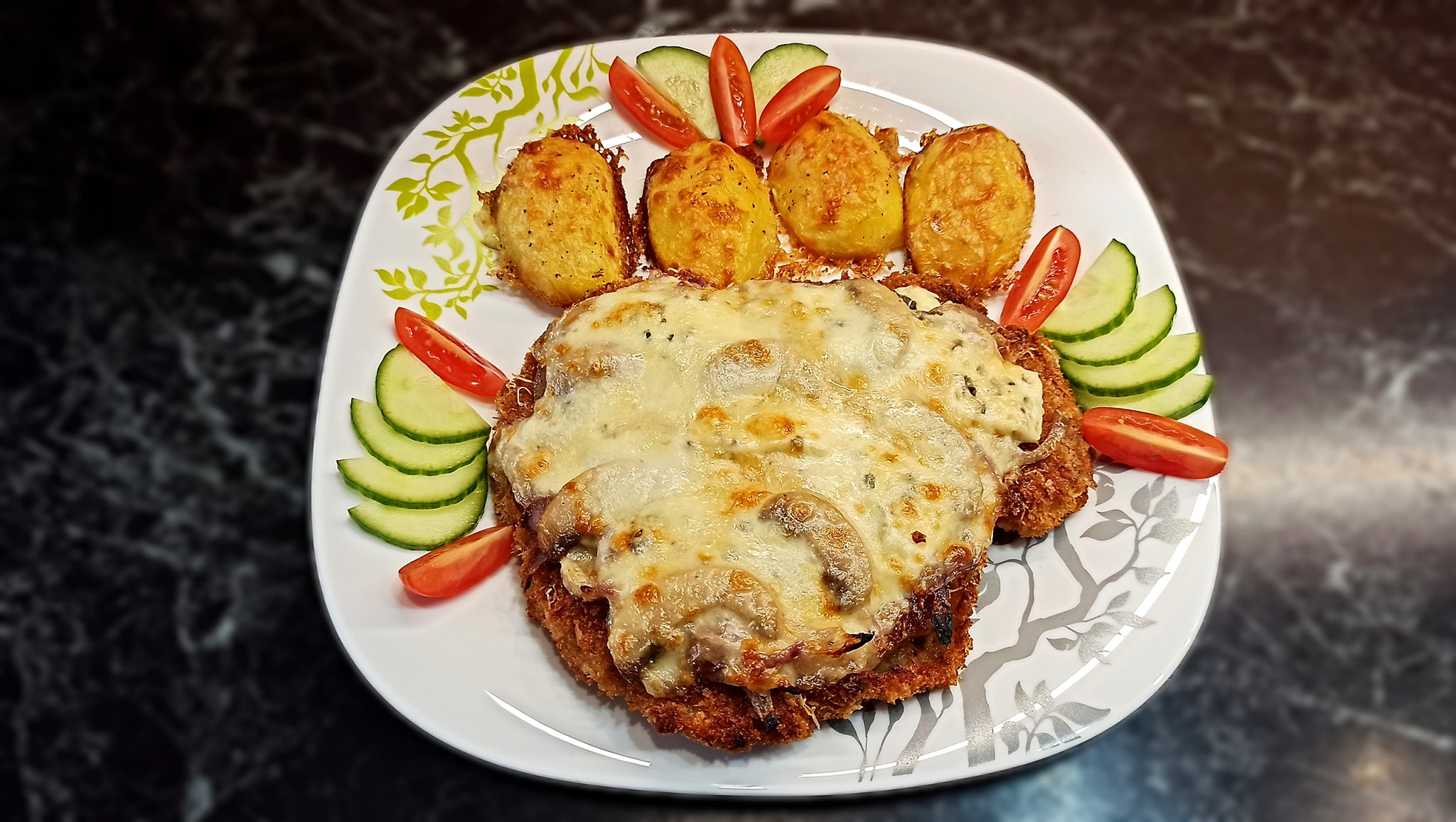 Už Vás nebaví klasický řízek? Vyzkoušejte tento zapečený řízek - Prima ...