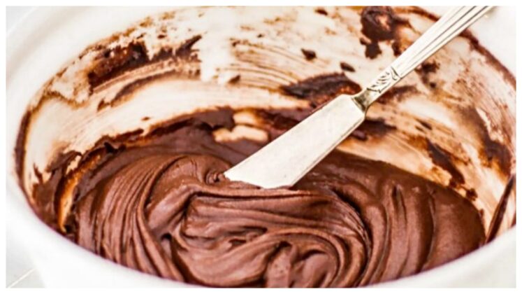 Rychlý a chutný čokoládový krém nejen do vánočního cukroví - Prima ...