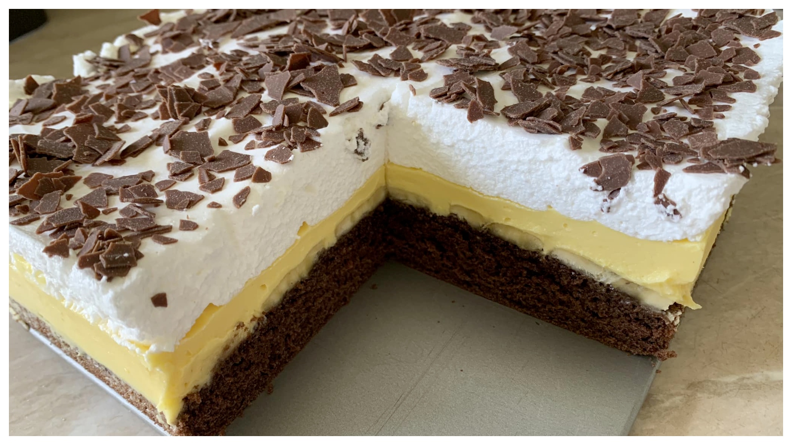 Obliž prst: skvělý dezert plný lahodného krému a lehkého sněhu na vrchol - Prima Inspirace