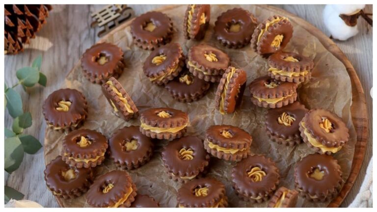 Linecké cukroví s čokoládou a karamelovým krémem - Prima Inspirace