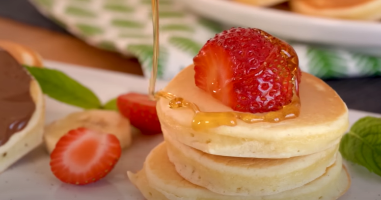 Nejchutnější snídaňové lívance: Rychlý recept na dokonalé těsto za 10 minut