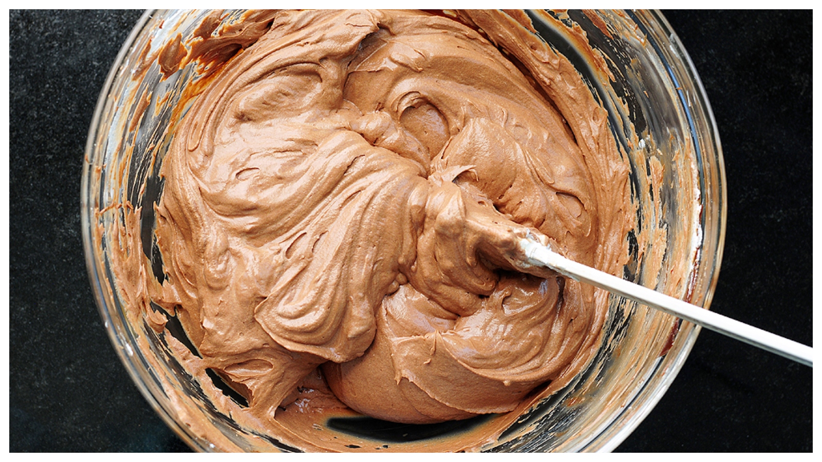 Pařížský krém: Fantastický do pečených i nepečených dezertů - Prima ...