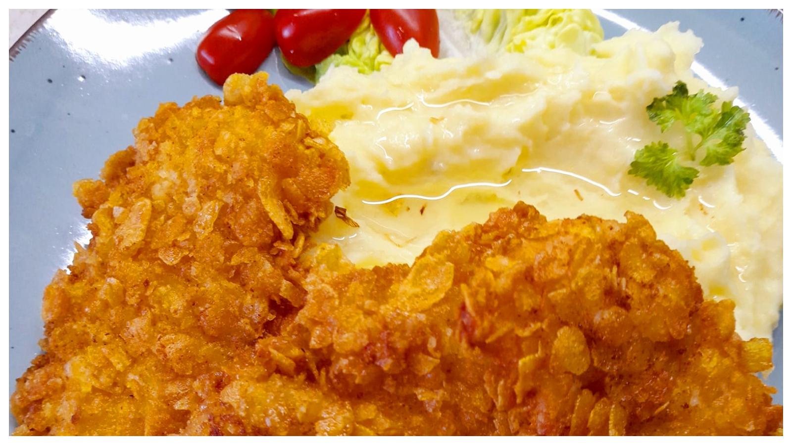 Kuřecí řízečky v kukuřičných lupínkách s bramborovou kaší - Prima Inspirace