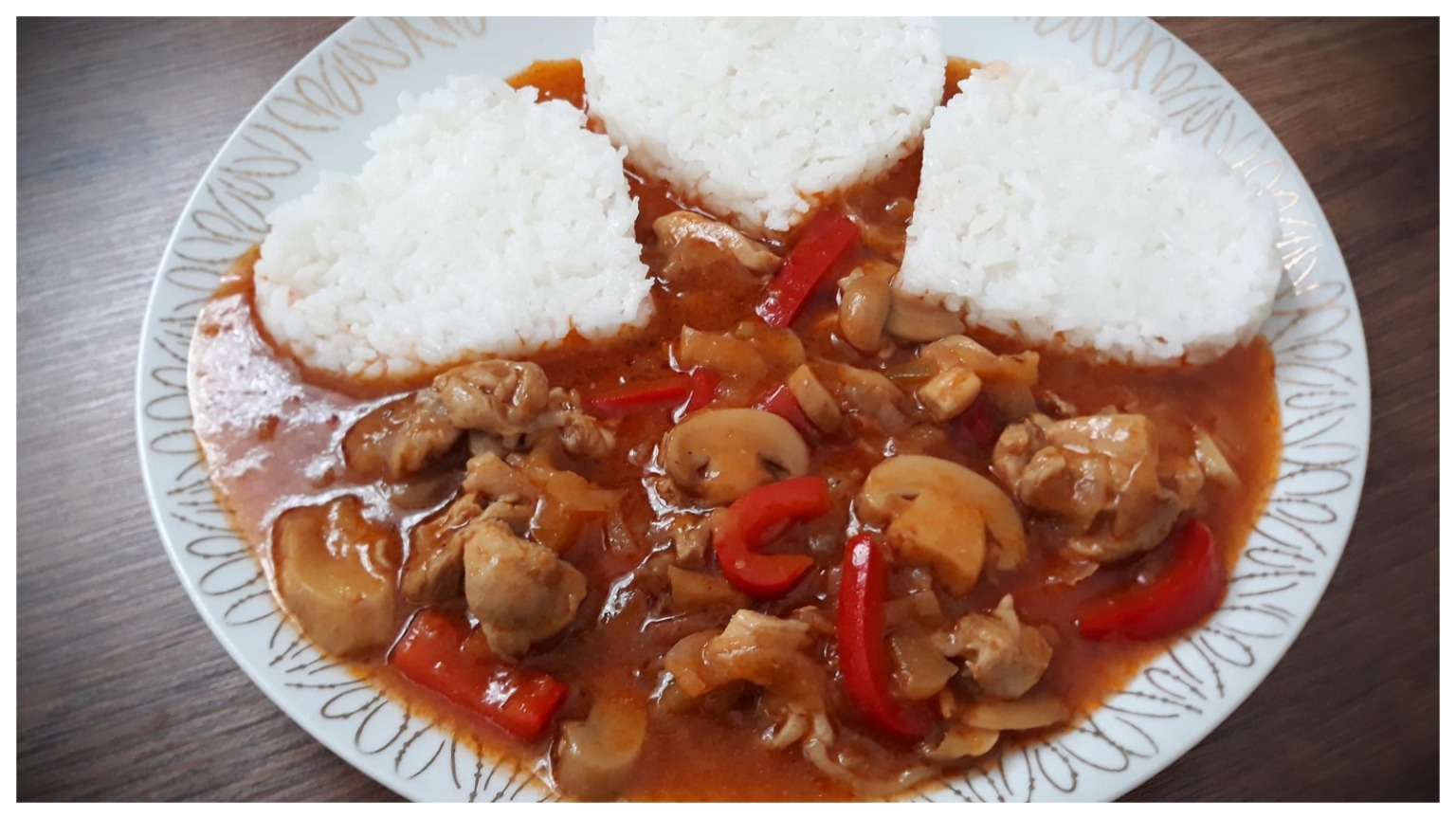 Kuřecí maso na zelenině a žampiónech: Rychlý recept s rýží - Prima ...