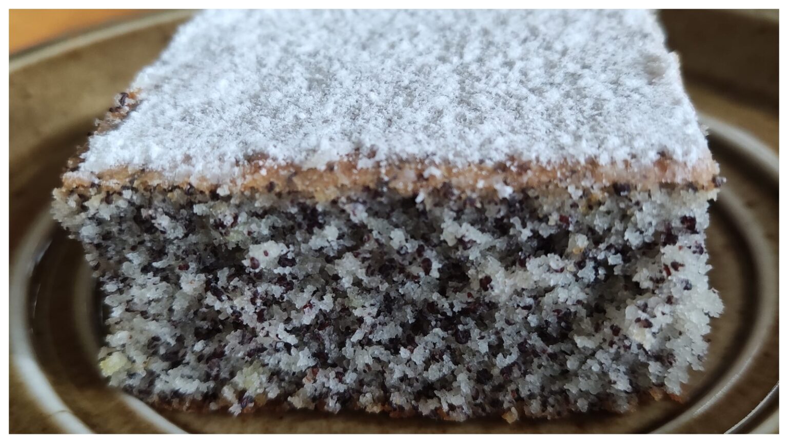 Rychlá maková buchta na plech, kterou si okamžitě zamilujete - Prima Inspirace