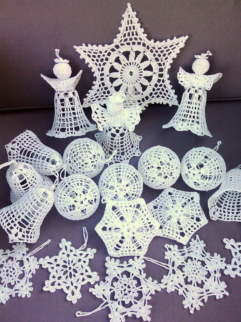 15+ inspirativních a unikátních nápadů na krásné háčkované vánoční ...