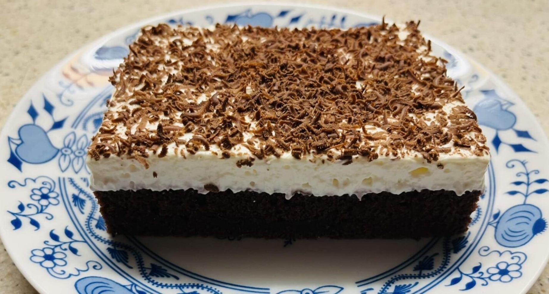 Bláznivý koláč ke kafíčku - jednoduchý, rychlý, výborný