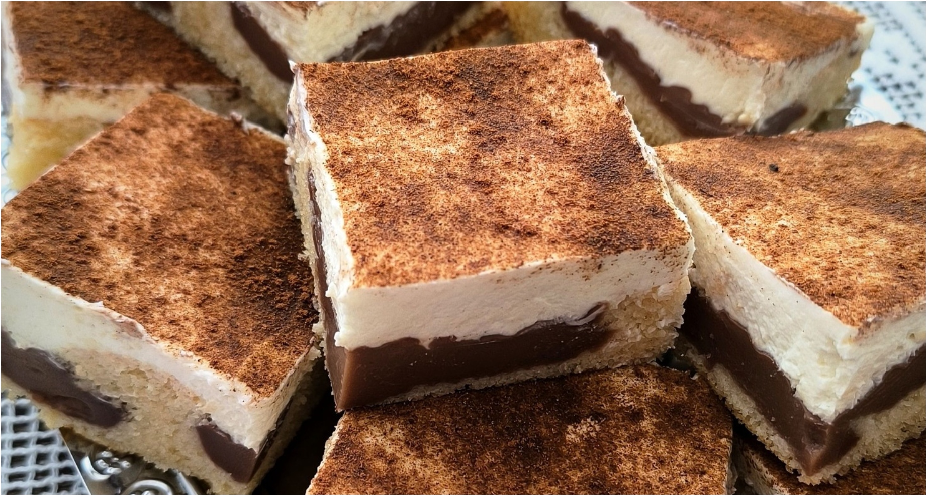 Péřová buchta: Recept na nejjemnější moučník z plechu, který se díky ...