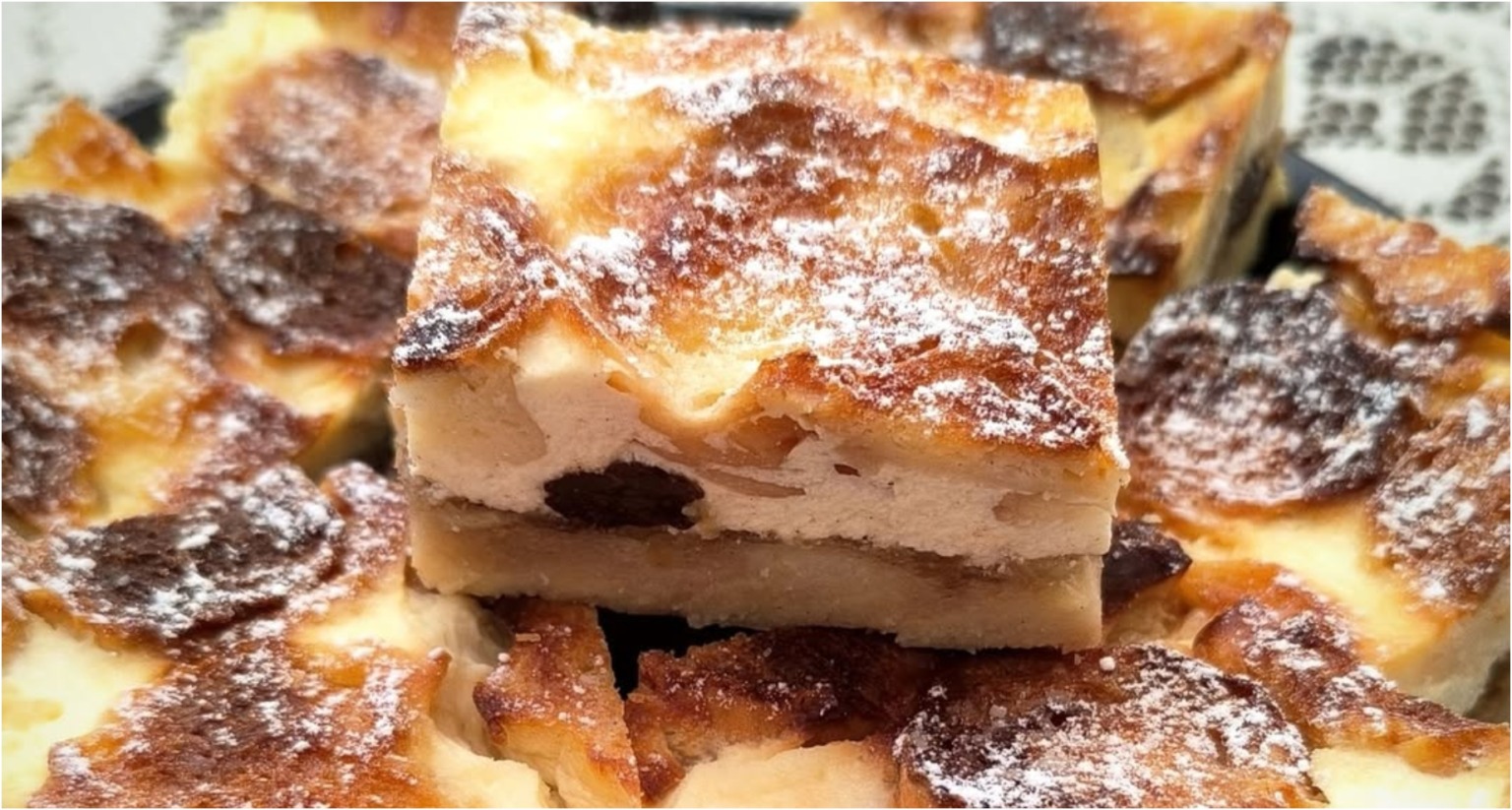 Nejlepší žemlovka s tvarohem a jablky: Recept na vláčnou a voňavou klasiku!
